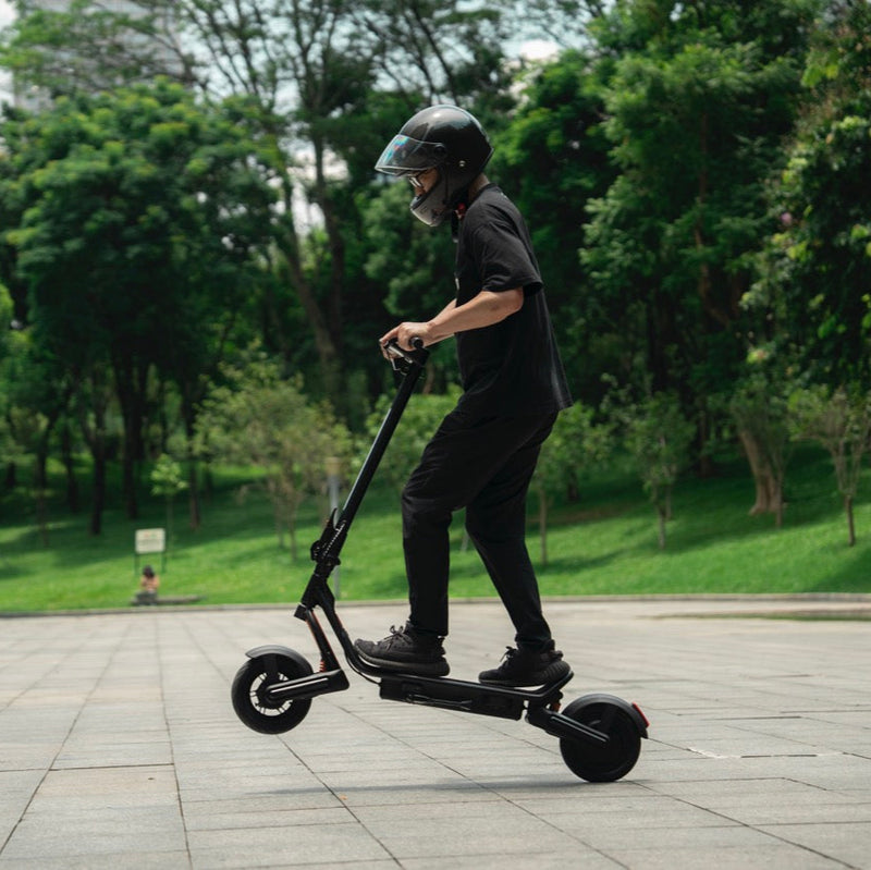 Explore Entry-Level Performance Scooter | Apollo